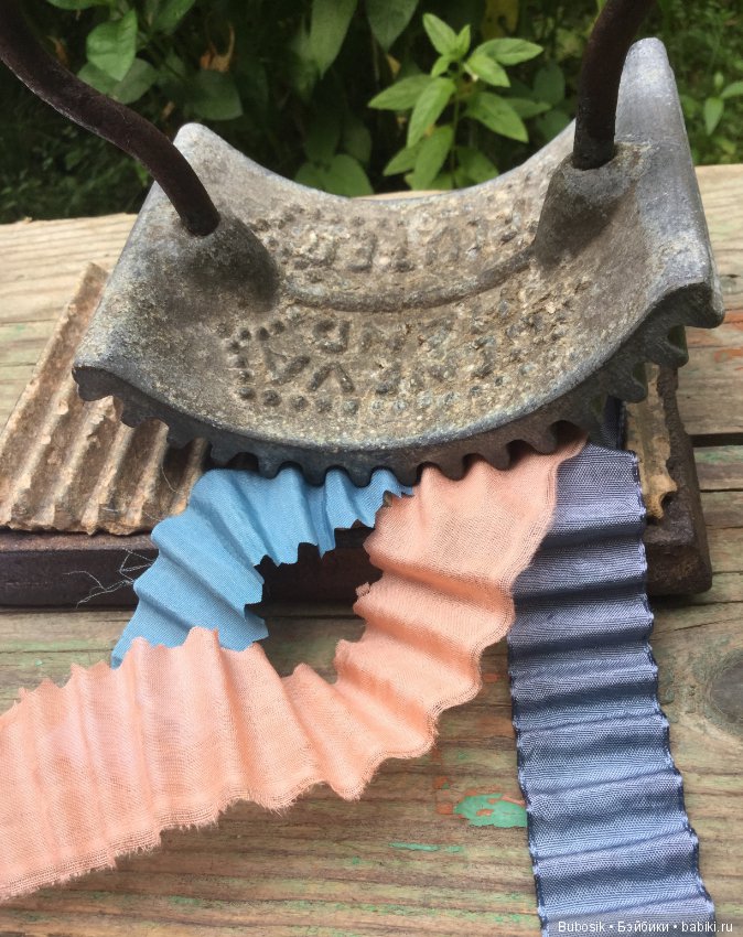 Антикварная кукла - Антикварный чугунный утюг для гофрирования ткани и ...